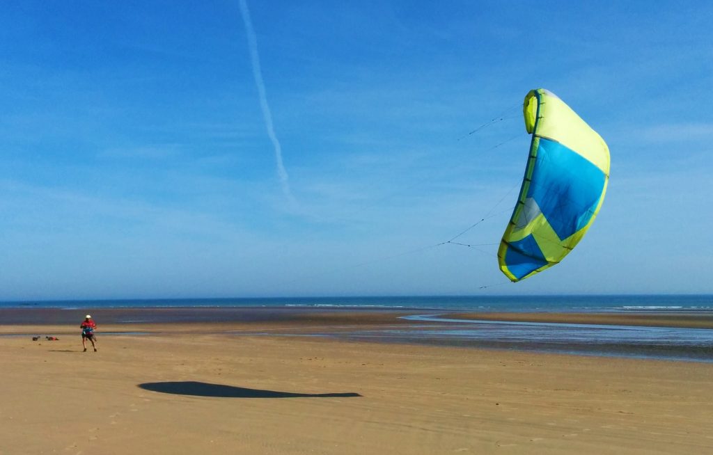 Powerkite lessons & traction kite courses at Camber & London